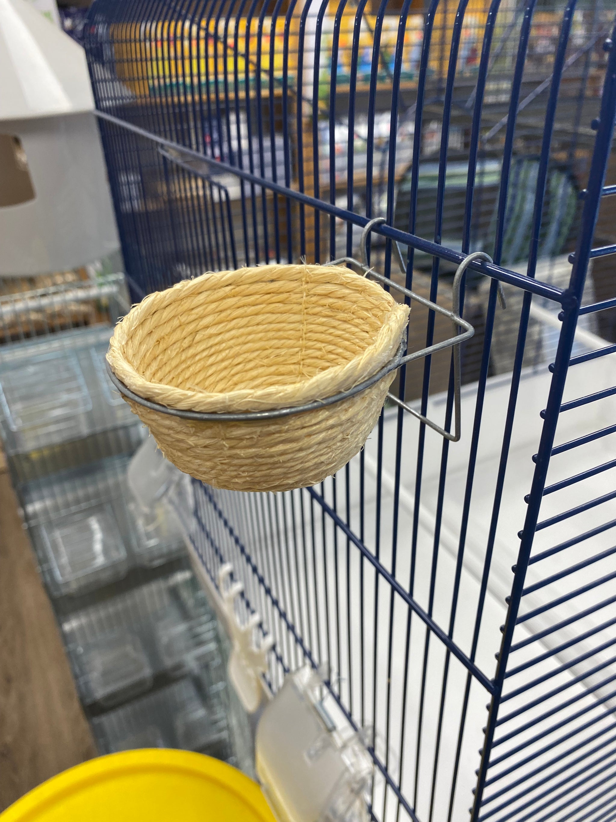 Nest&nest boxes — Aves Canada